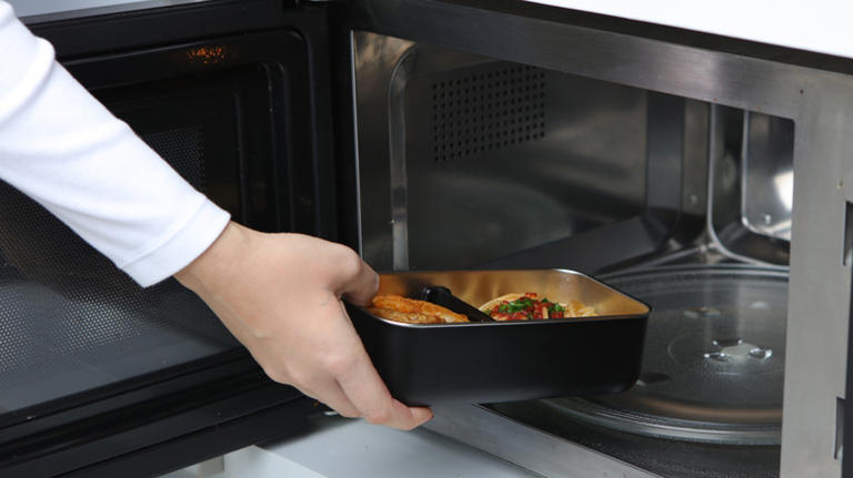 We All Know You Shouldn't Put Metal In The Microwave, But Why?