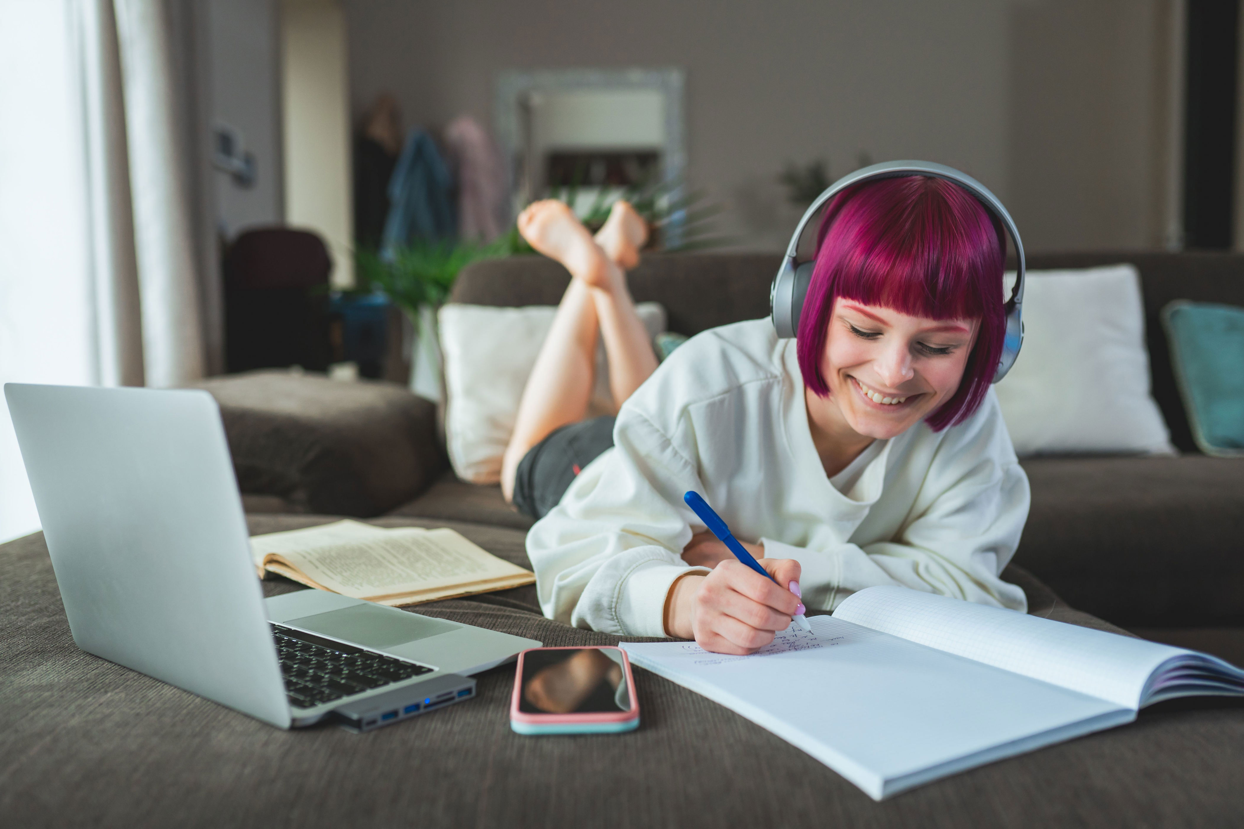 21 Fun Facts About Left-Handed People You Probably Didn't Know