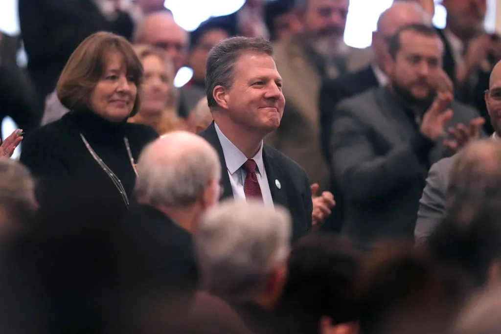 Former New Hampshire governor named CEO of airline lobbying firm