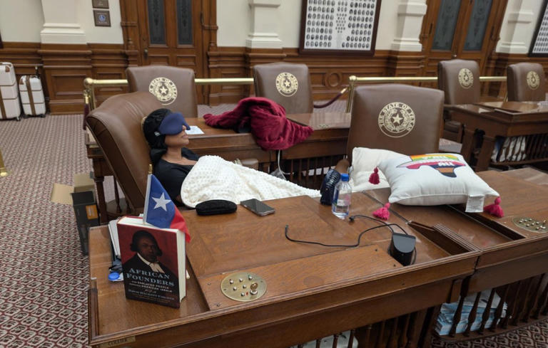 Texas Democrat Nicole Collier Locked in State Capitol, Sleeps on House ...