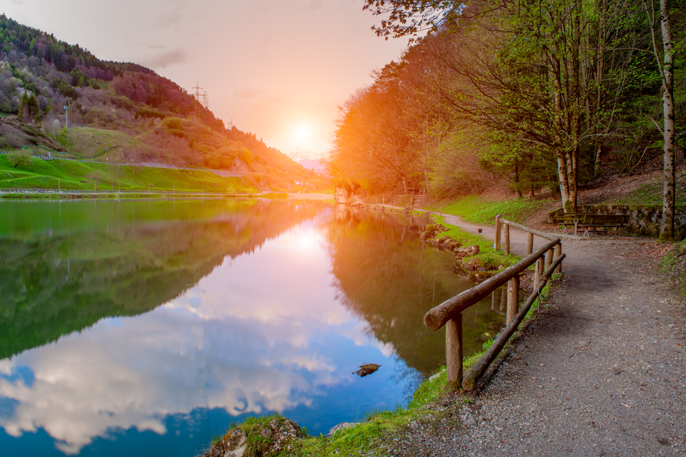 17 scenic lakes in Minnesota to explore