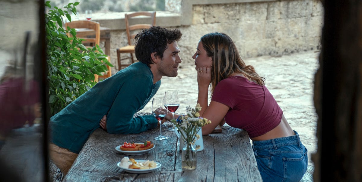 Where and When to Stream Madelyn Cline and KJ Apa's New Movie ‘The Map ...