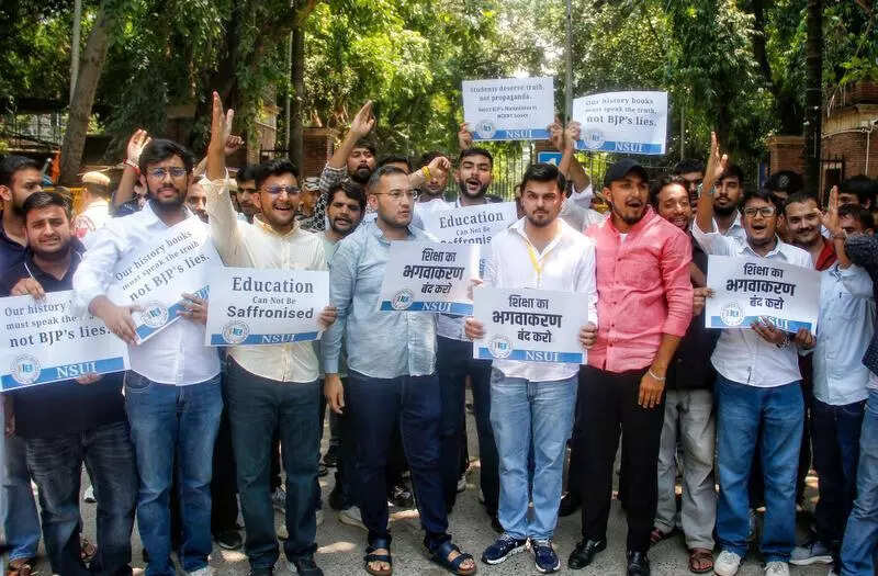 NSUI holds protests at DU over NCERT’s special module on Partition