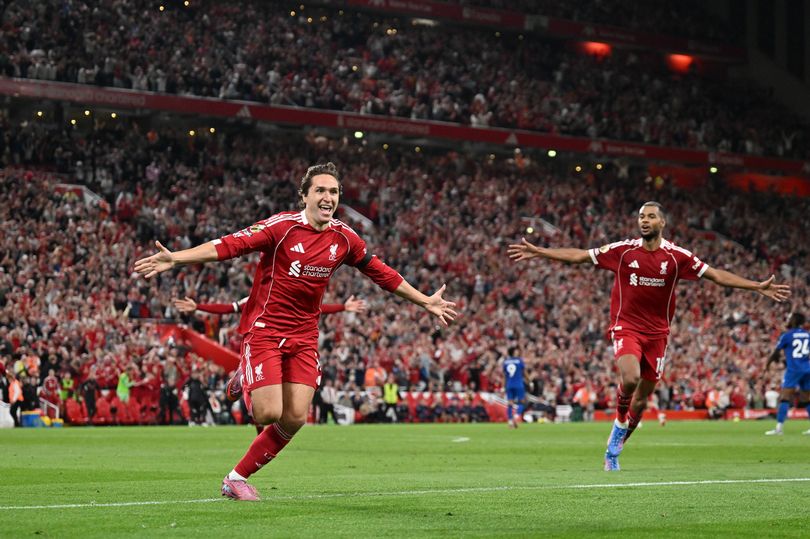 Federico Chiesa transfer latest as Italian star decides on Liverpool future