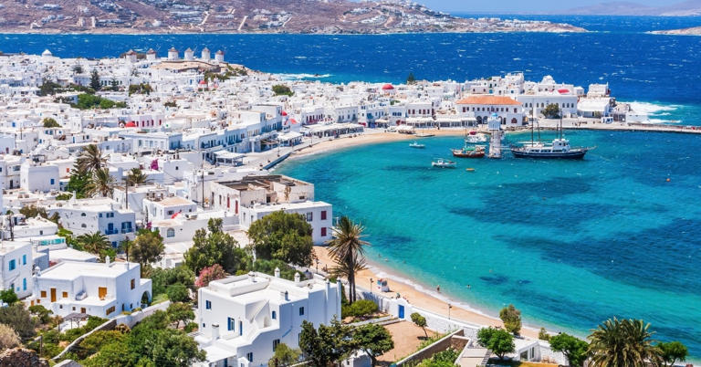 Mykonos Travel Guide: 5 Awe-Inspiring Experiences to Light up Your Stay