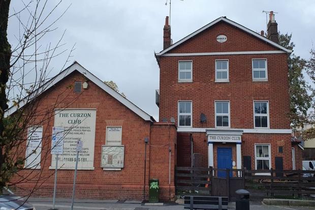 Plan to replace defunct club in Reading with 30 flats and shop refused