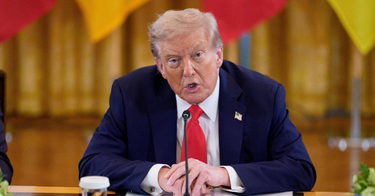 Donald Trump Fuels Health Concerns as He Struggles to See World Leader ...