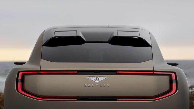 New, World-Record Sniper Kills at 2.5 Miles!