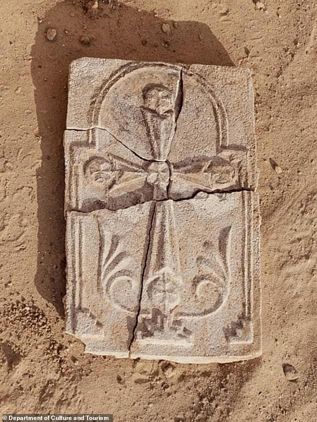 Mysterious 1,400-year-old cross depicting site of Jesus' crucifixion ...