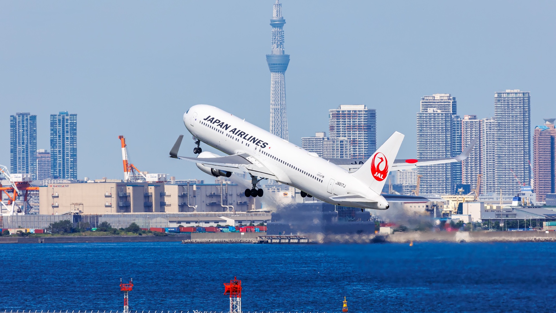 Fall Travel Outlook: 15 Amazing International Flight Deals To Look Out for