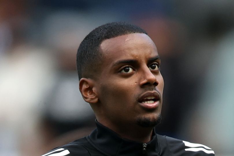 Alexander Isak finally breaks silence on Newcastle fallout as Liverpool ...