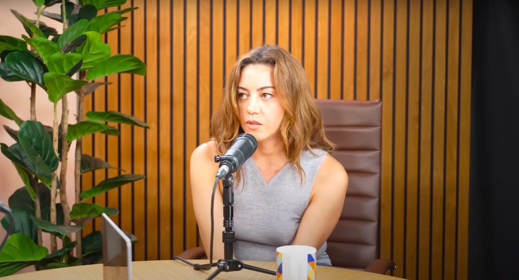 Aubrey Plaza Compares Grief For Husband Jeff Baena To Horror Movie ‘The Gorge': "There's A Giant ...