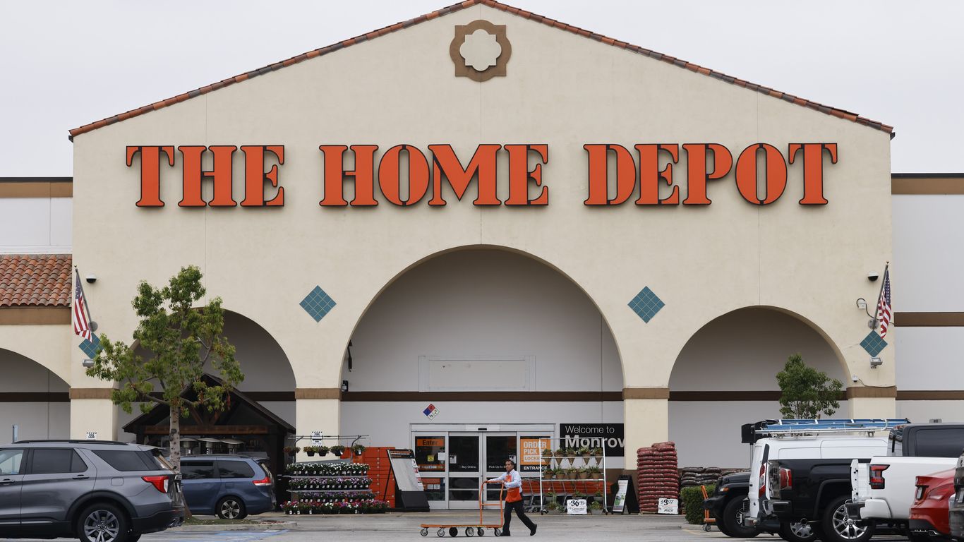 Home Depot sales slip but big-ticket buys rise