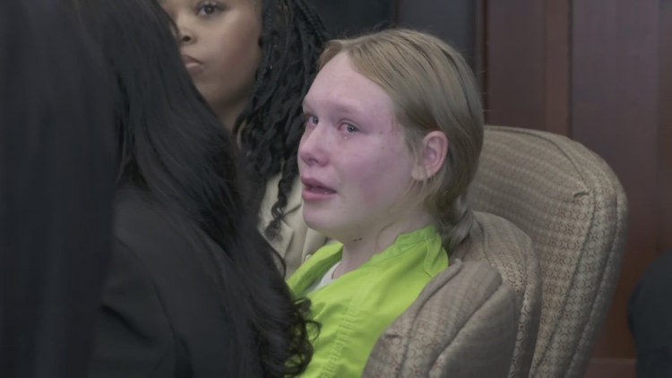 Carrollton teen Sarah Grace Patrick, charged with killing mom and ...