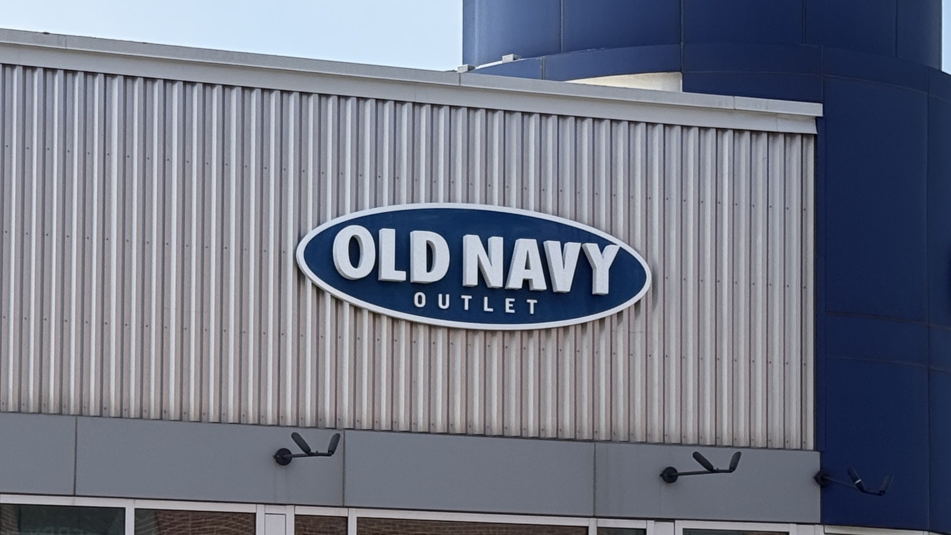 7 Must-Have Fall Clothing Items To Buy at Old Navy Now