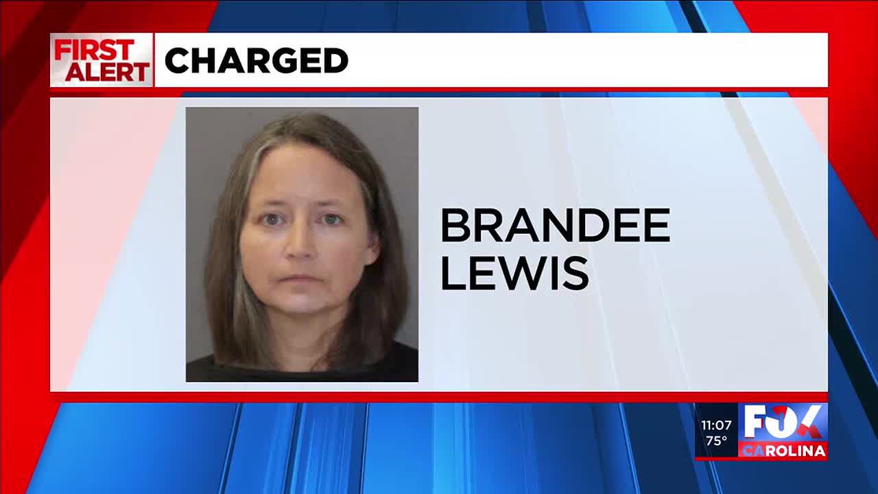 Police: Forest Acres Elementary teacher arrested for assaulting 2 students