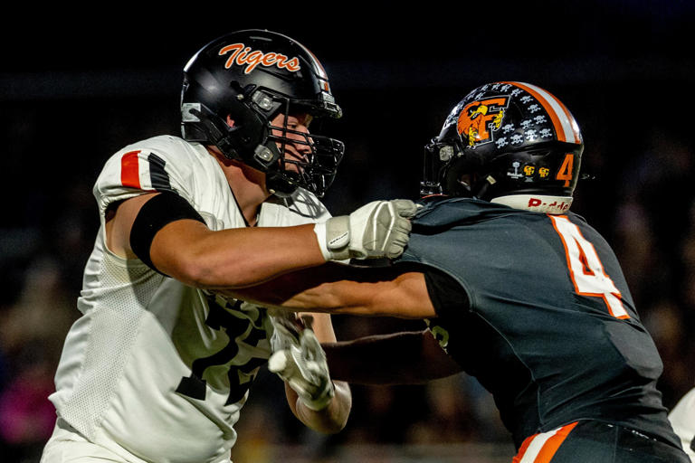 Check out top Flint-area games to watch in 2025 football season