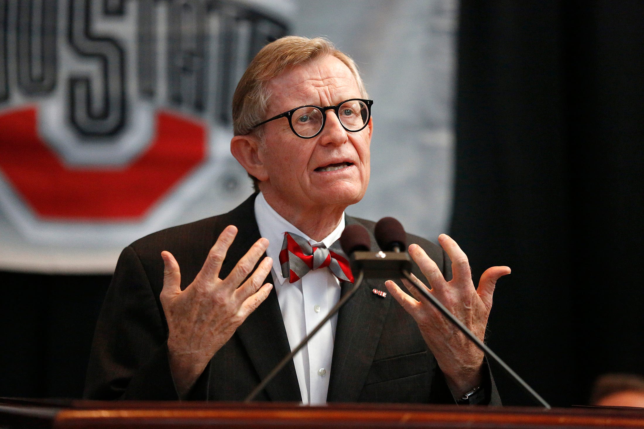 Gordon Gee's merit for Ohio State job as questionable as center he will ...