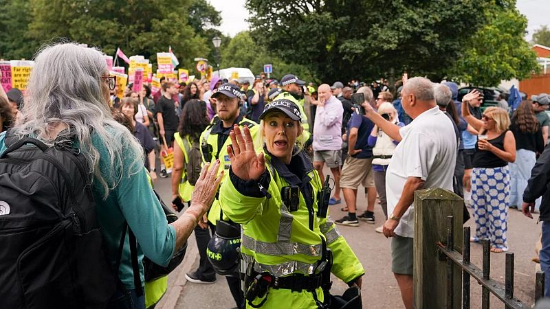 Officials win court case to remove migrants from UK hotel that's been ...