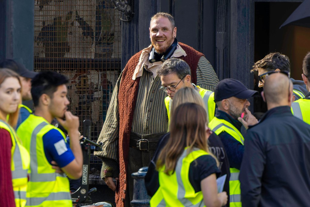 New Harry Potter and Hagrid seen filming HBO series in London for the ...