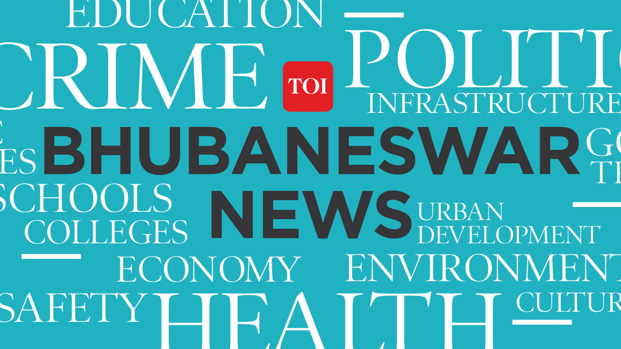 Stage collapses partially in Bhadrak moments after governor leaves stage