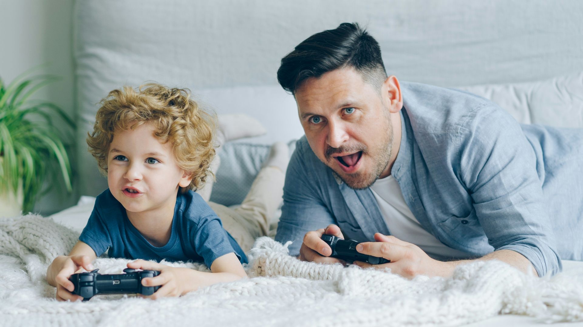 Family Bonding: 20 Video Games Parents Can Play With Their Kids