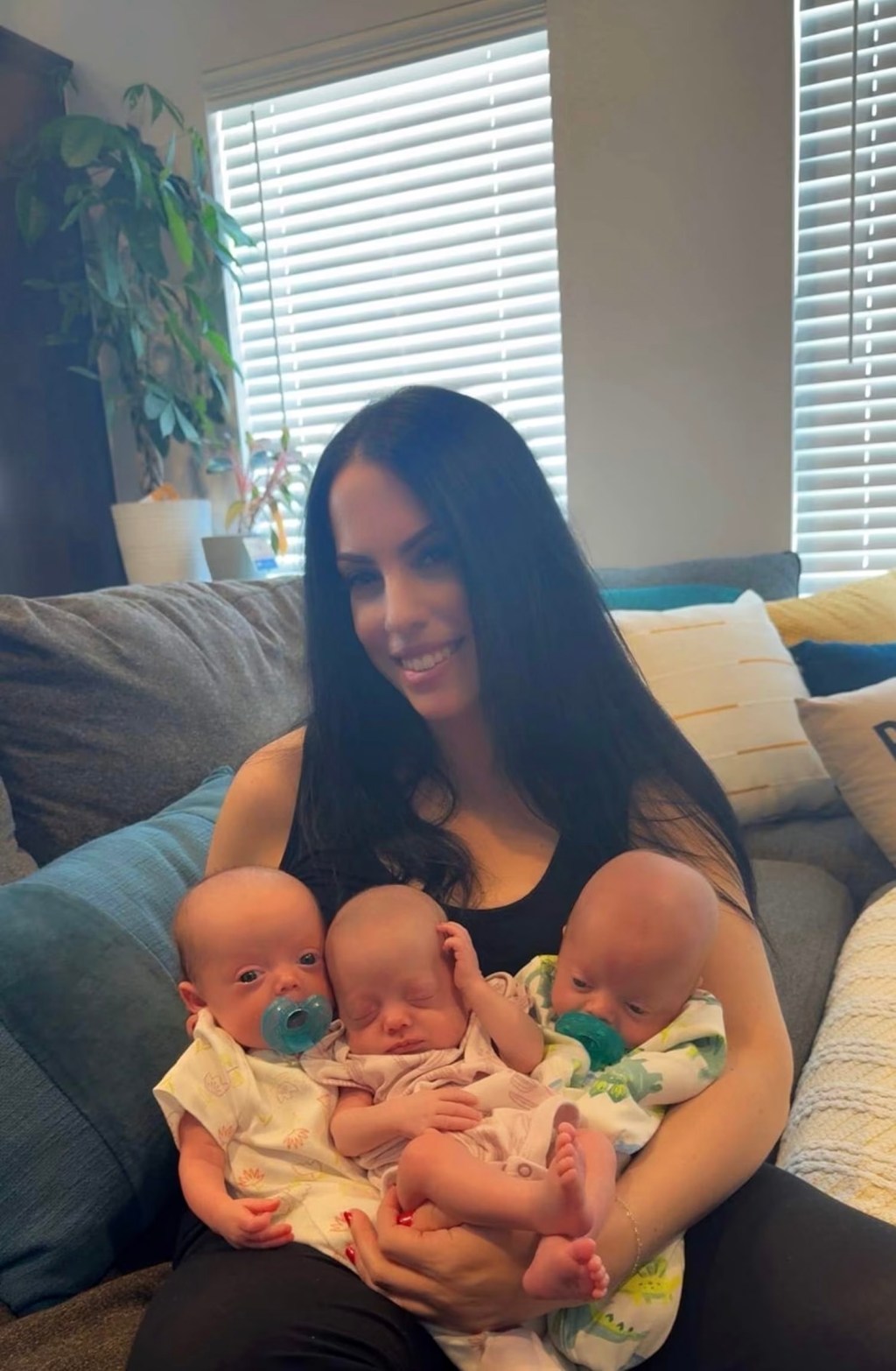 Single mom who is a quadruplet gives birth to ‘rainbow’ quintuplets ...