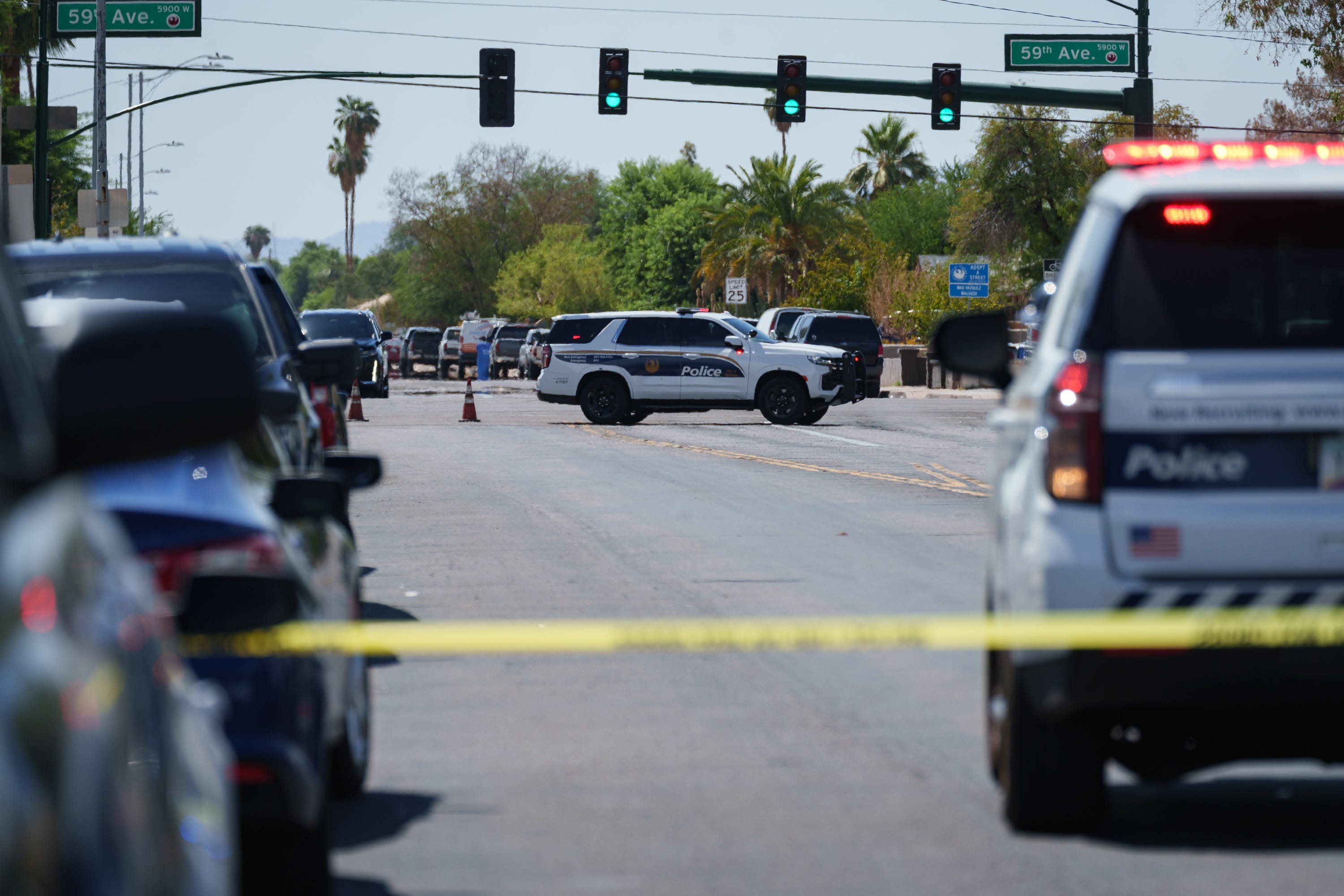 2 motorcycle riders die after shooting, crash near I-17 in Phoenix
