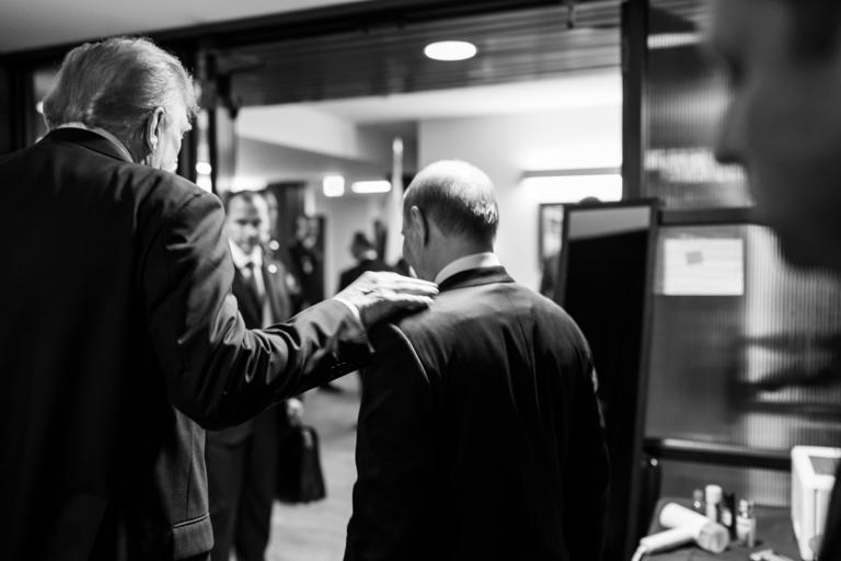 White House releases behind-the-scenes photos of Trump’s Alaska meeting ...