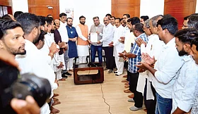 Vishal Parab BJP | विशाल परब पुन्हा भाजपमध्ये