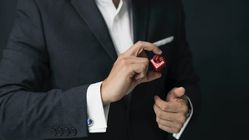 Belajar dari Miliarder: 3 Kebiasaan Hemat yang Bisa Mengubah Hidupmu