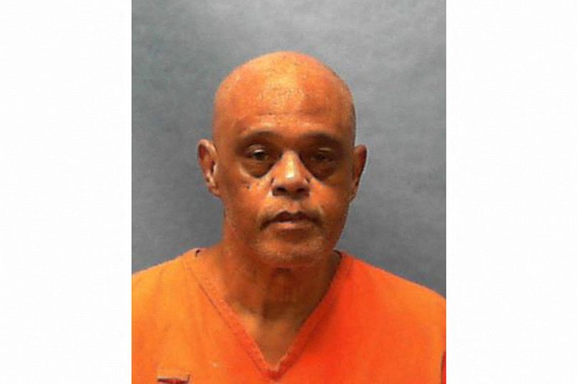 Cold blooded killer who ripped diamond ring off dying victim executed ...