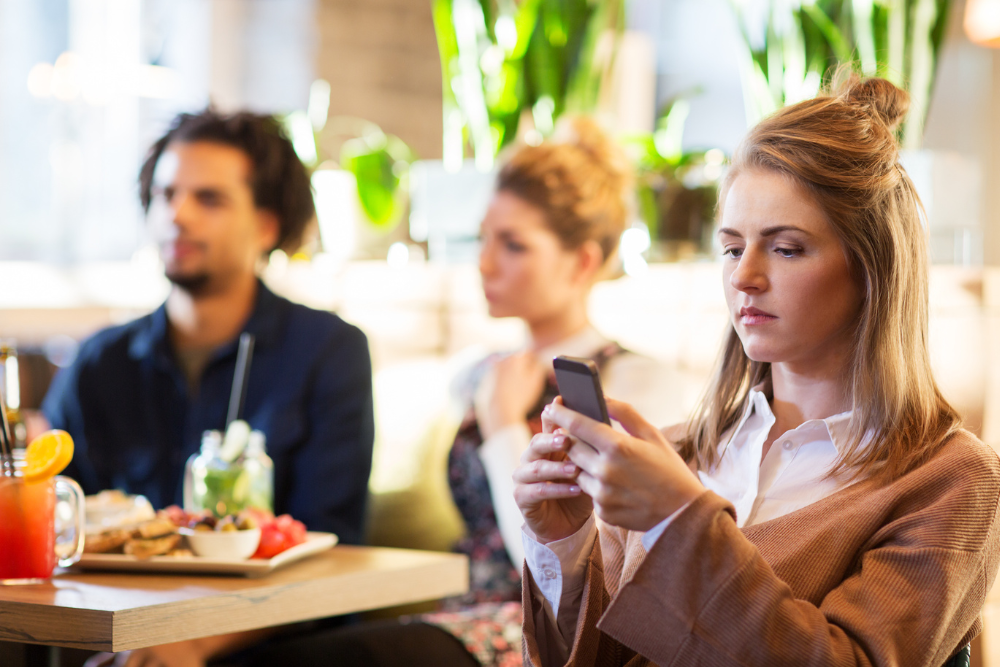 The 10 Modern Eating Habits That Would Baffle Your Grandparents