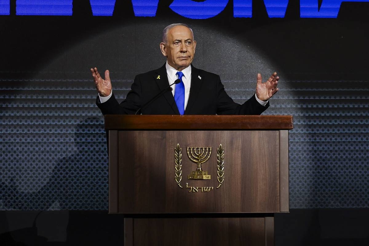 Netanyahu slams Macron for fuelling 'antisemitic fire'