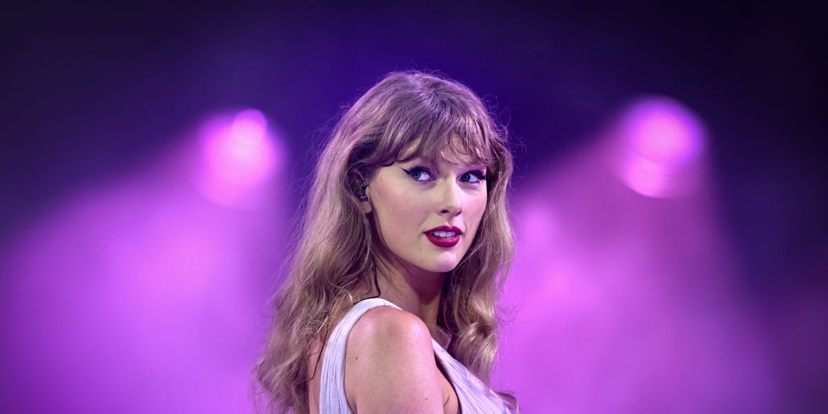 What Does Taylor Swift Smell Like? A Deep Dive Into Her Perfume Eras