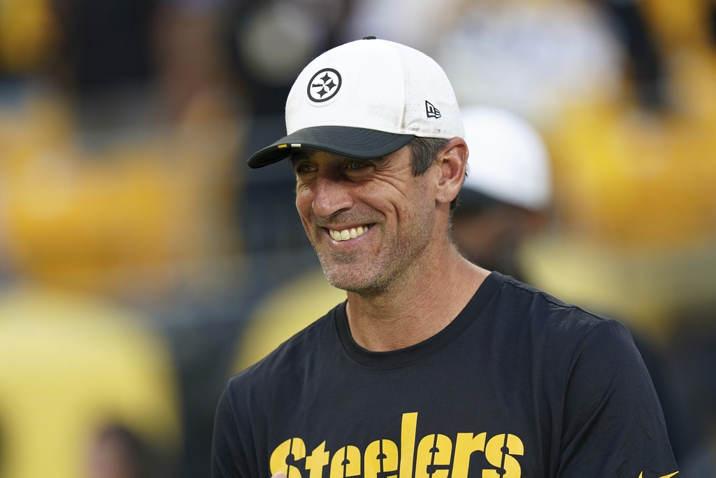 Rodgers, Heyward, Watt and Metcalf will sit out the Steelers' preseason ...