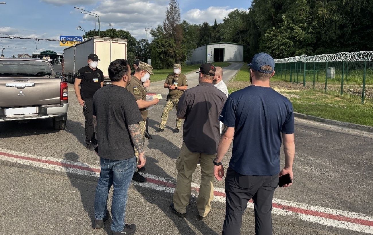 US immigration service shows deportation of Ukrainians, border guards ...