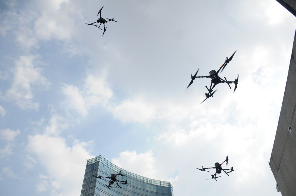 Por "amenazas" de EU, Venezuela prohíbe los drones durante 30 días
