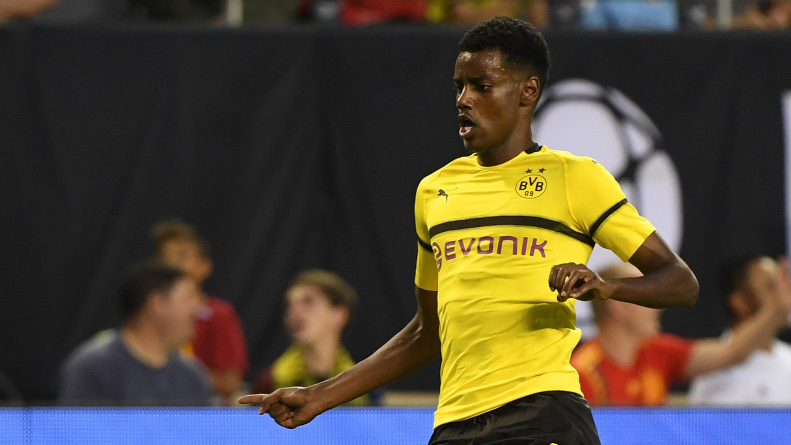 Alexander Isak Breaks Silence With Explosive Newcastle Statement