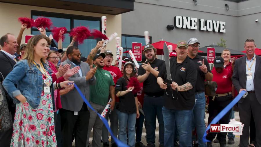 Another Raising Cane’s opens in Wisconsin, has grand opening