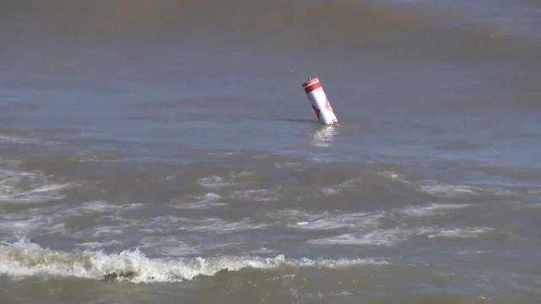Beach hazard statement: Dangerous rip currents on Lake Erie
