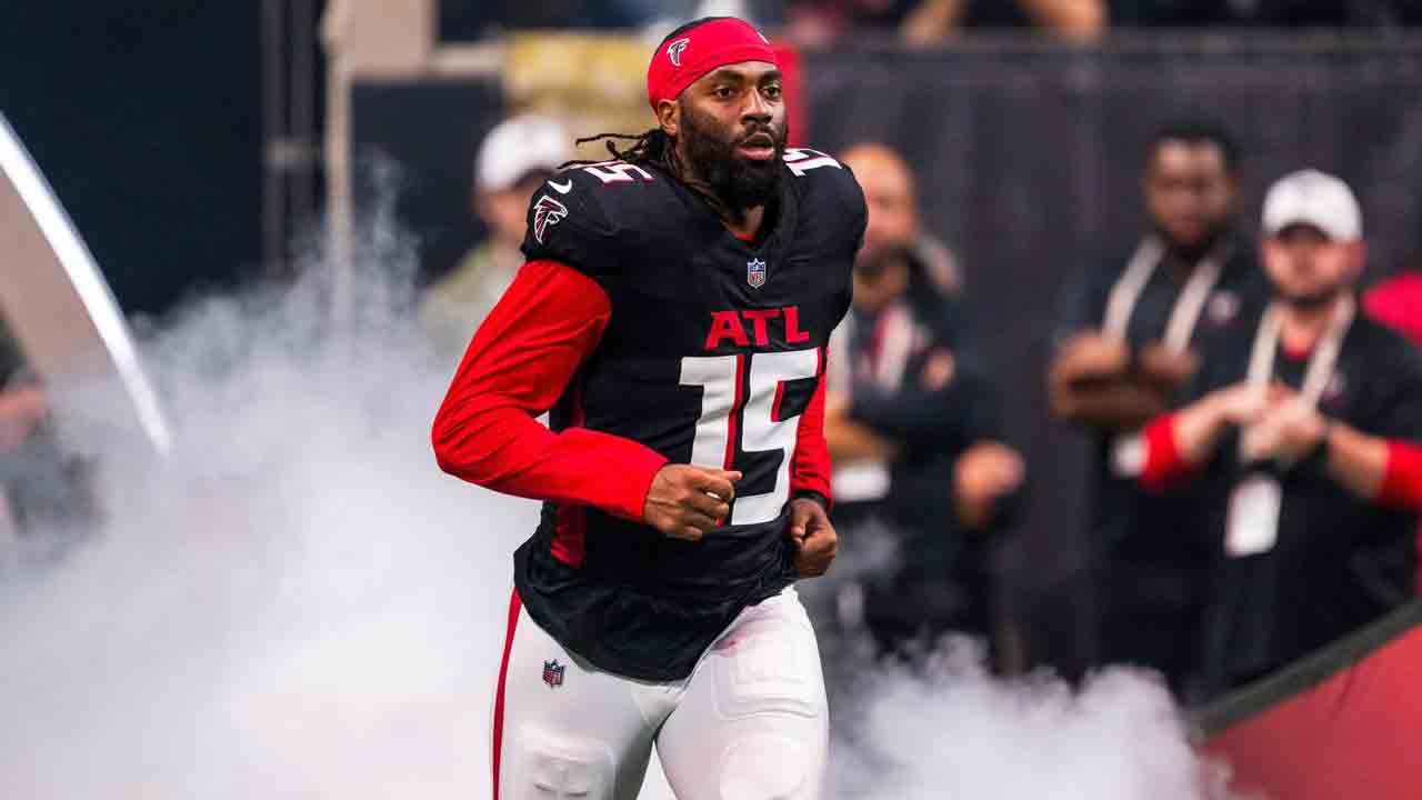 Dolphins sign Matthew Judon, cornerback Cameron Dantzler Sr.