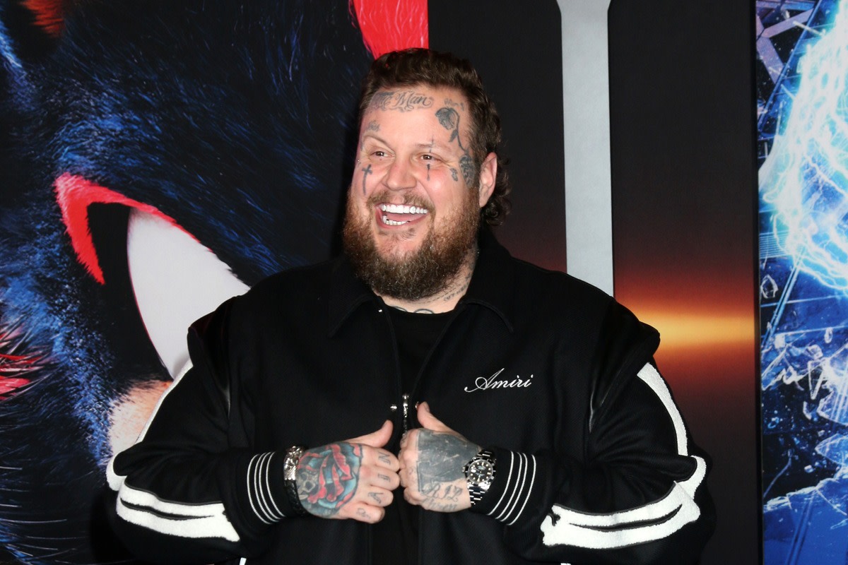 Country Music Star Jelly Roll Is Almost Taken Out by Wife’s Cow While ...