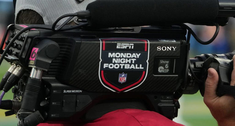 ESPN drops ESPN+ requirement for NFL game