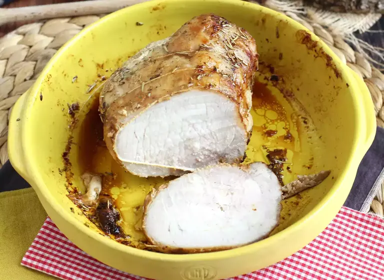 Comment cuire un rôti de porc au four?