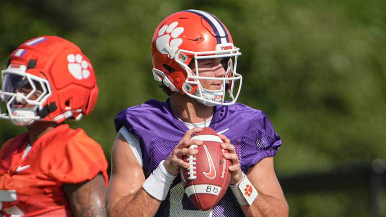 Clemson's Cade Klubnik has Plans to Join 'Elite' of College Football