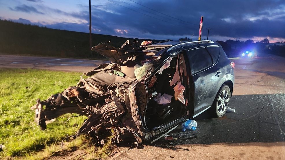 Cedar Rapids man seriously injured in Fayette County crash