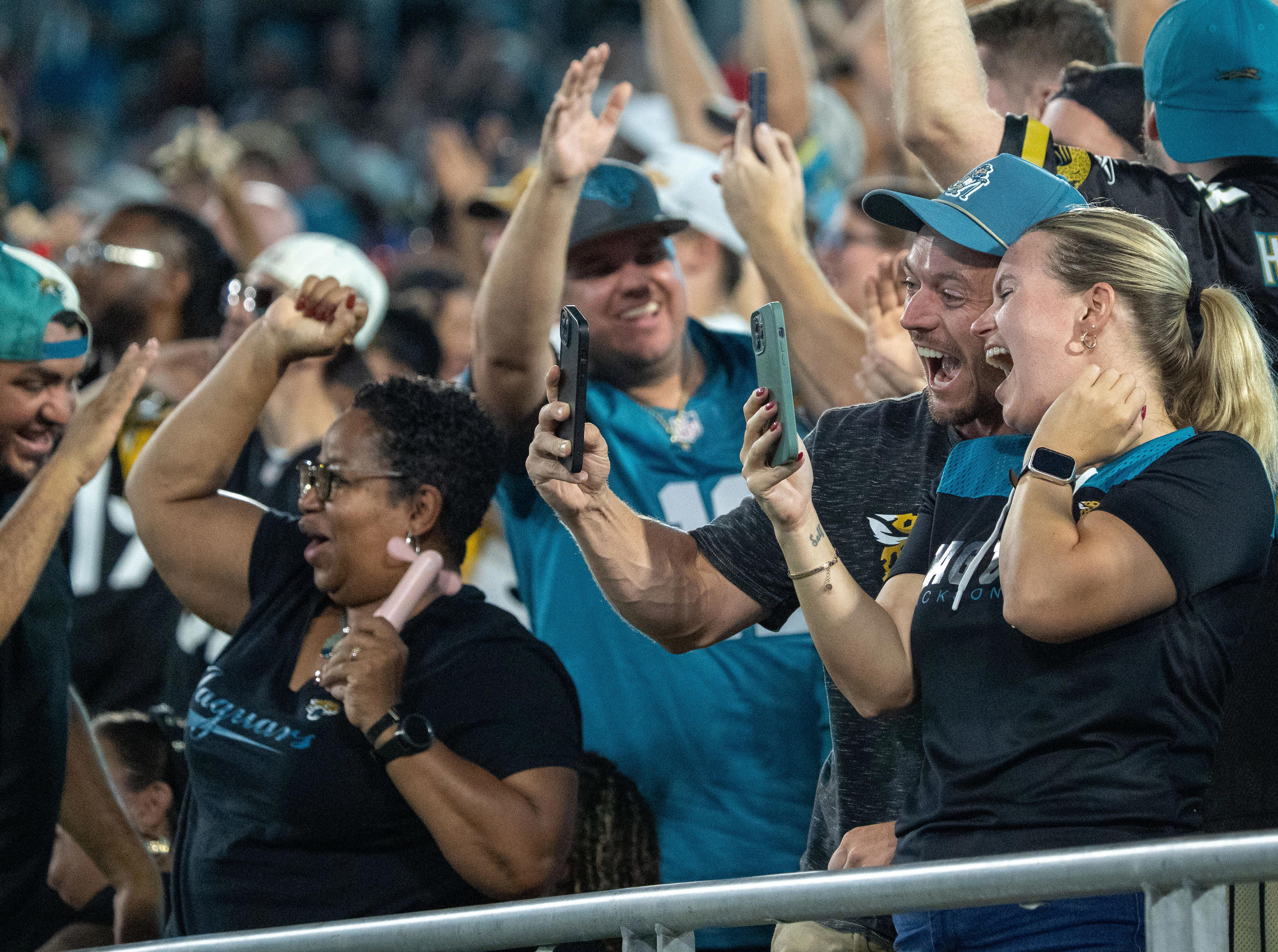 Jacksonville Jaguars Forbes NFL valuations: $5.6 billion; where does ...