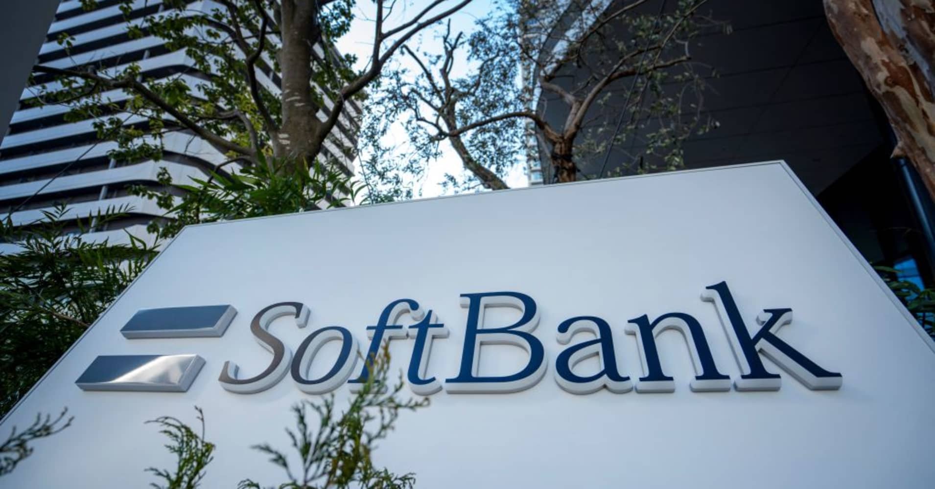 SoftBank Group shares plunge over 9% as Asian tech stocks track ...