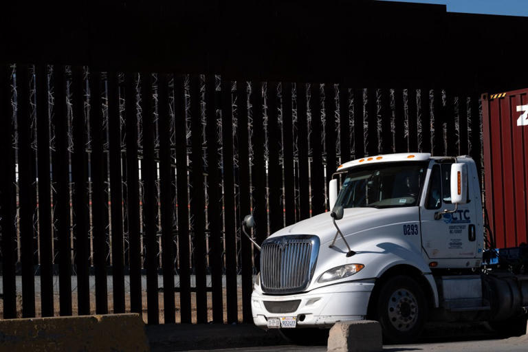 Southern border wall will be painted black to make it ‘even harder for ...